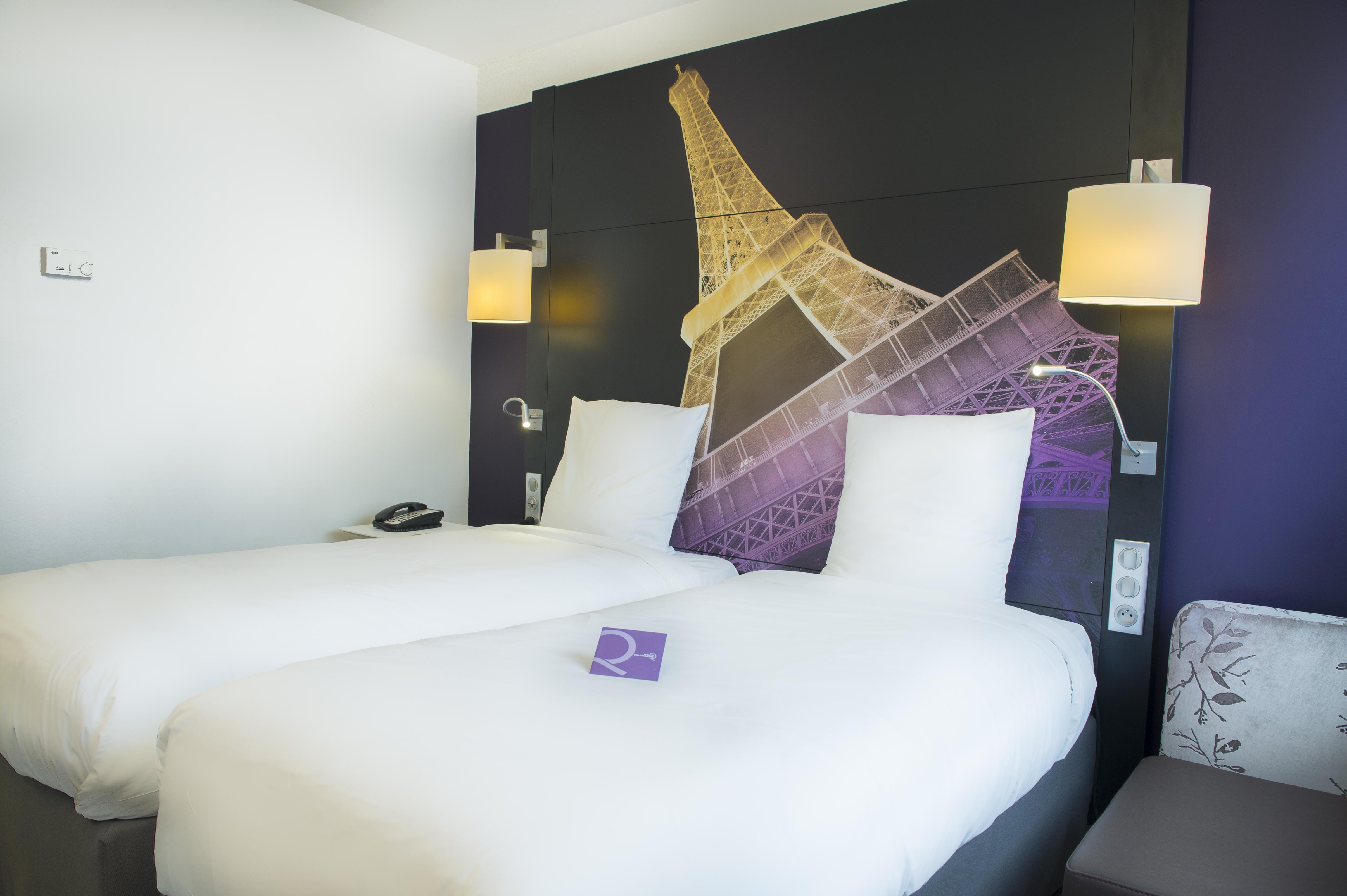 MERCURE PARIS CENTRE TOUR EIFFEL HOTEL